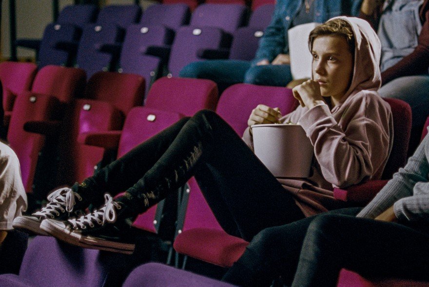 Милли Бобби Браун и Мэйси Уильямс в новой рекламе Converse – bit.ua ...