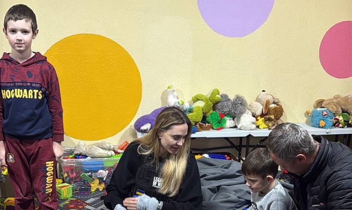 Анджеліна Джолі відвідала Херсон – bit.ua